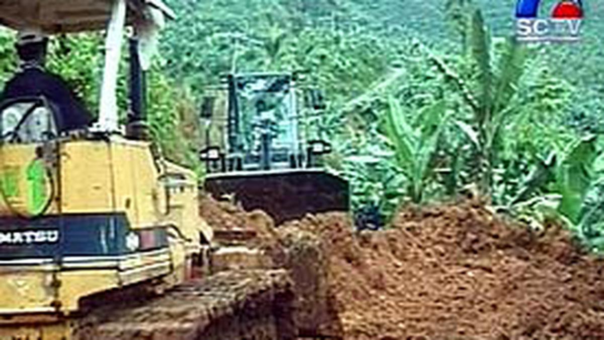 Longsor Susulan Menghambat Bantuan Ke Pujiharjo Purwodadi News