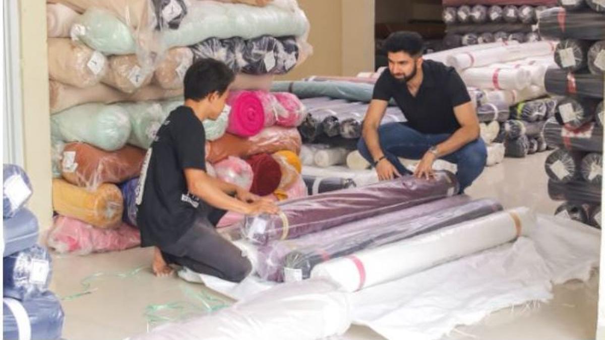 Gelar Promo Kain Setiap Bulan Demi Dukung Clothing Line Lokal