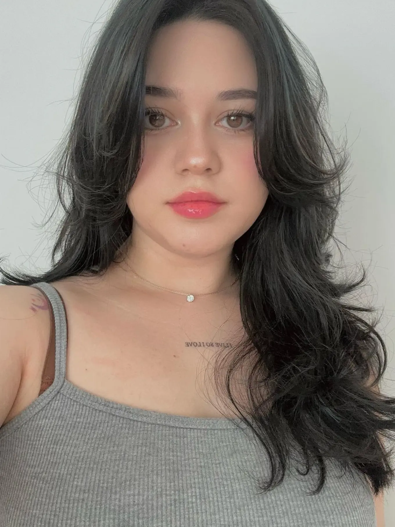 Pakai Makeup ala Sarah Ayu Membuatmu Tampil Lebih Dreamy