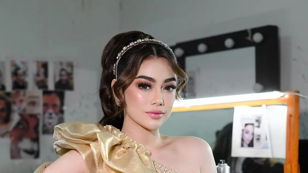 "Udah beberapa bulan enggak ya, sudah enggak ya karena dia lagi enggak ...