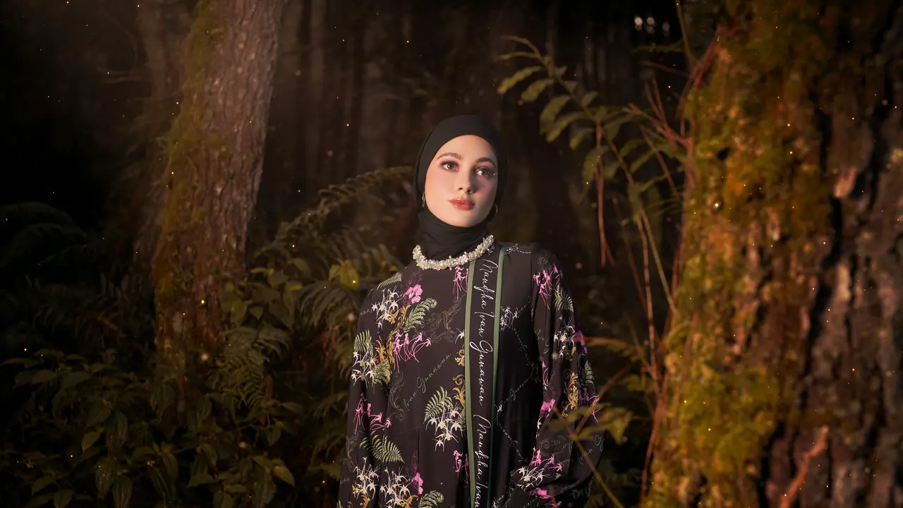 Ivan Gunawan Kembangkan Bisnis Busana di Lini Hijab dengan Koleksi Ala Anggrek Sorume - ShowBiz ...