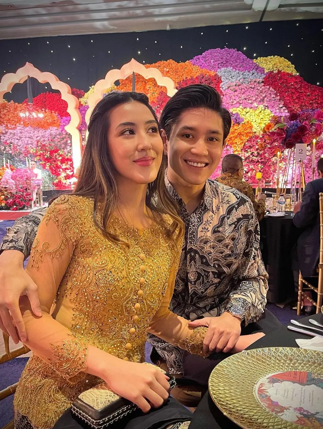 Genap 24 Tahun, Potret Kemesraan Teuku Rasya dengan Cleantha Islan ...