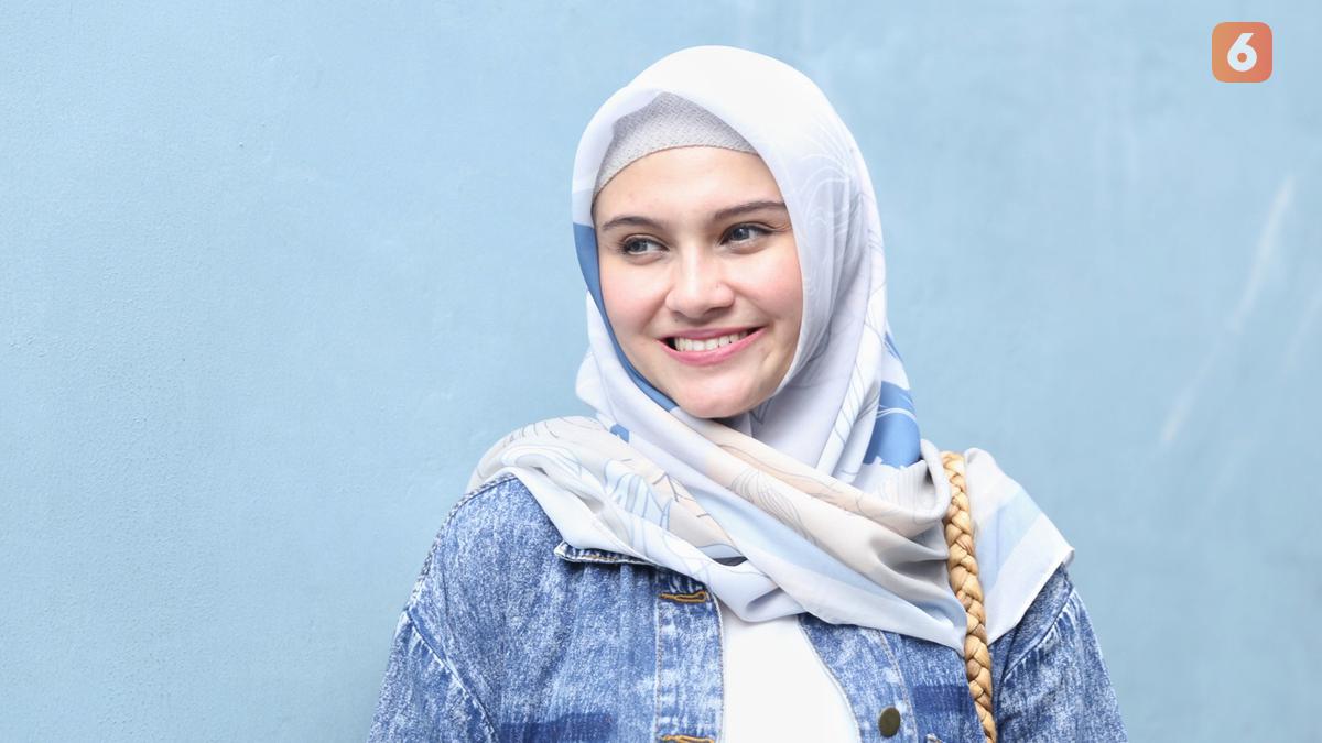 Cara Zee Zee Shahab Kenalkan Puasa Pada Anaknya - Islami Liputan6.com