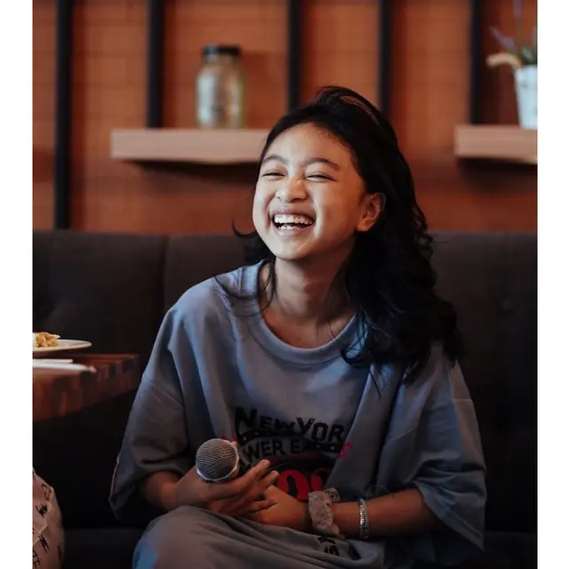 6 Potret Azahra Leola Wicuda, Putri Enda Ungu yang Beranjak Remaja ...