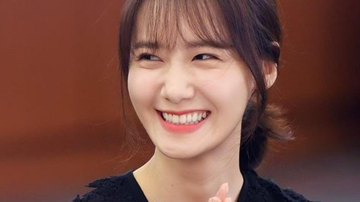 Terima Penghargaan Selebriti Paling Fotogenic, Begini Pesona Yoona SNSD