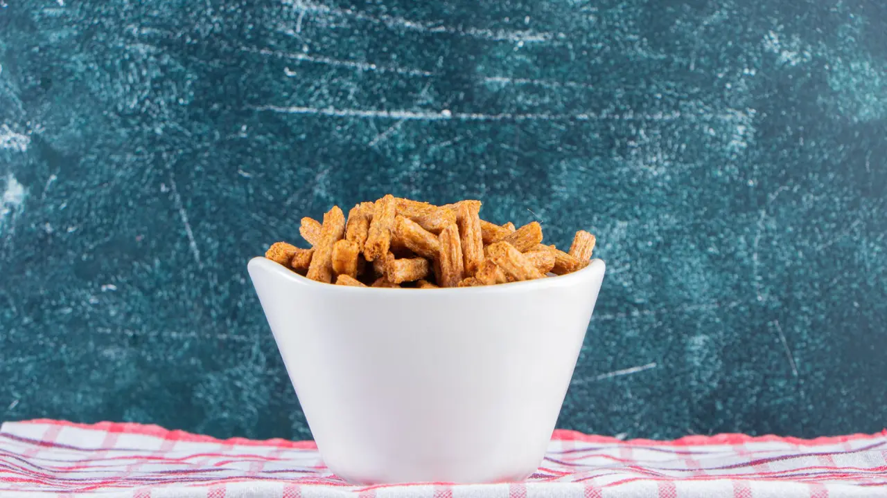 7 Resep Kue Bawang Renyah dan Gurih, dari Bentuk Stik Hingga Garpu ...