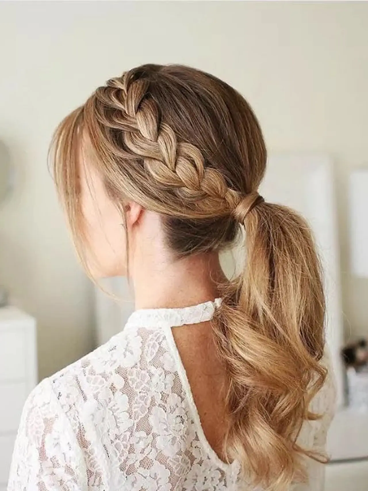 15 Tips Model Rambut Panjang Kekinian, Tampil Stylish Tanpa Perlu ...