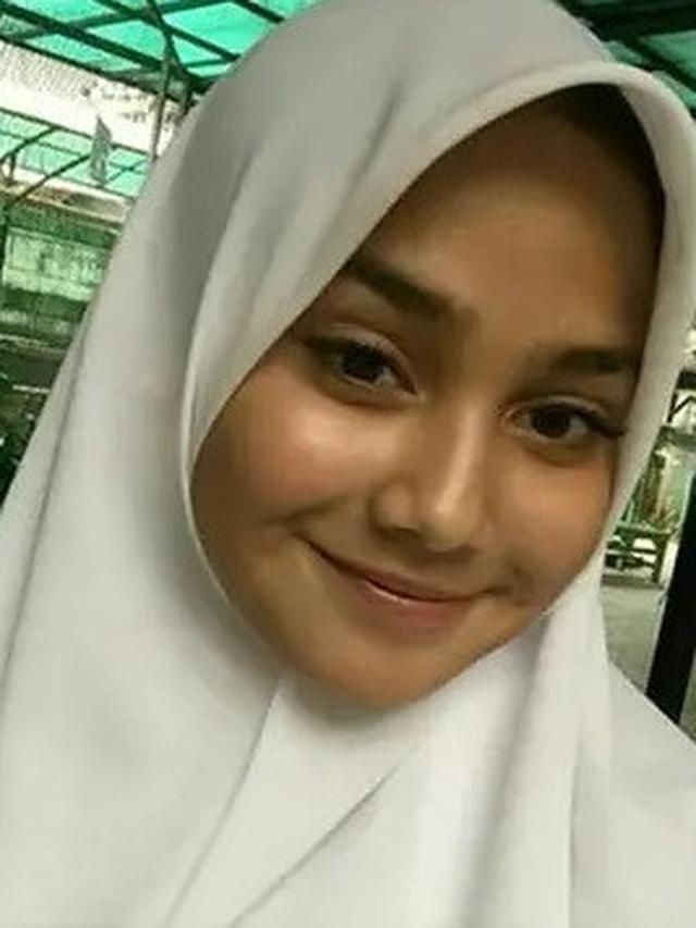 7 Transformasi Syifa Hadju dari Kecil, Sempat Berhijab Saat SMA