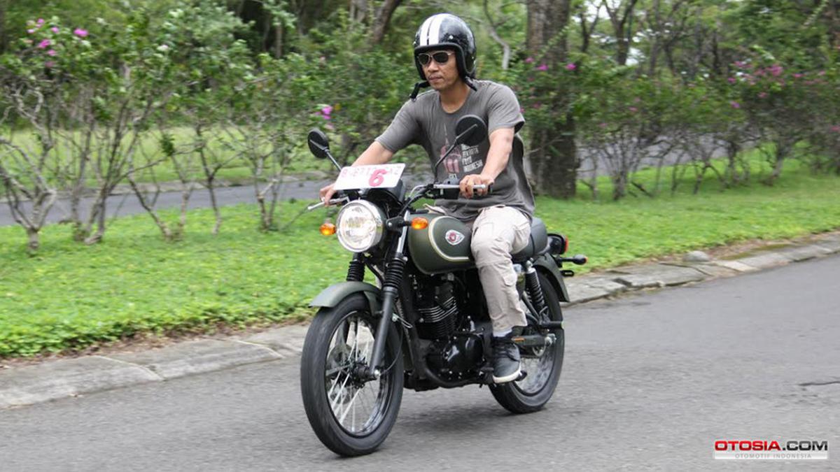 Motor Bergaya Klasik, Pilih W175, Motobi 152 atau Viar Vintech ...