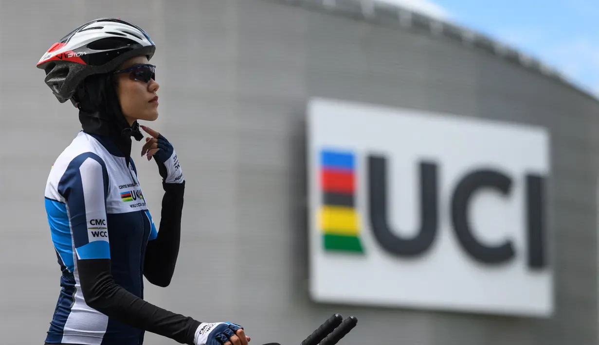 FOTO: Pesona Atlet Cantik Balap Sepeda Afghanistan yang Siap Bersaing ...