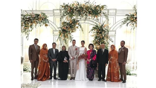 7 Potret Resepsi Pernikahan Kevin Liliana dan Oskar Mahendra, Mewah dan ...