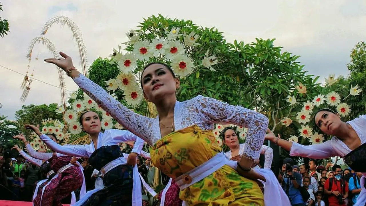 10 Tradisi Lebaran Idul Fitri di Indonesia yang Unik, Tidak Ada di ...