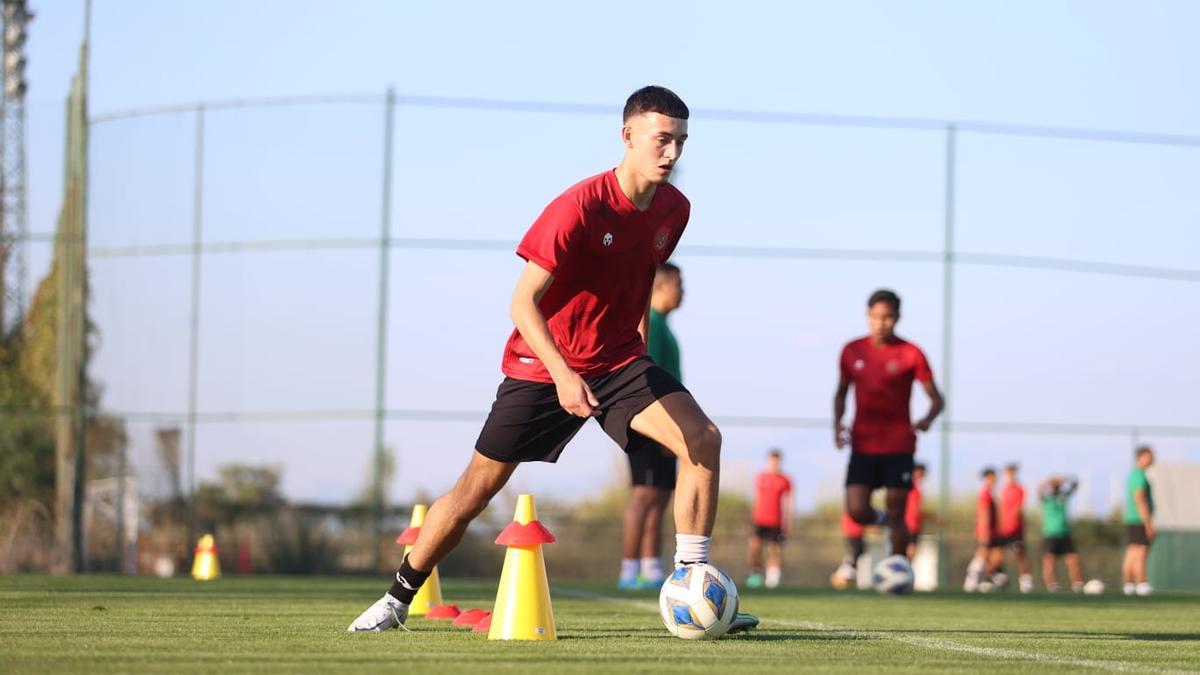 Ivar Jenner, Pemain Belanda Keturunan Jember yang Bakal Jadi Playmaker ...