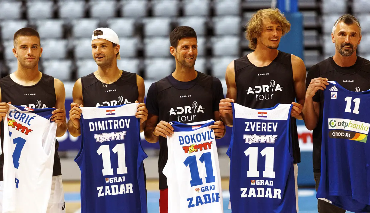 FOTO: Aksi Para Bintang Tenis Dunia Saat Tanding Basket - Foto Liputan6.com