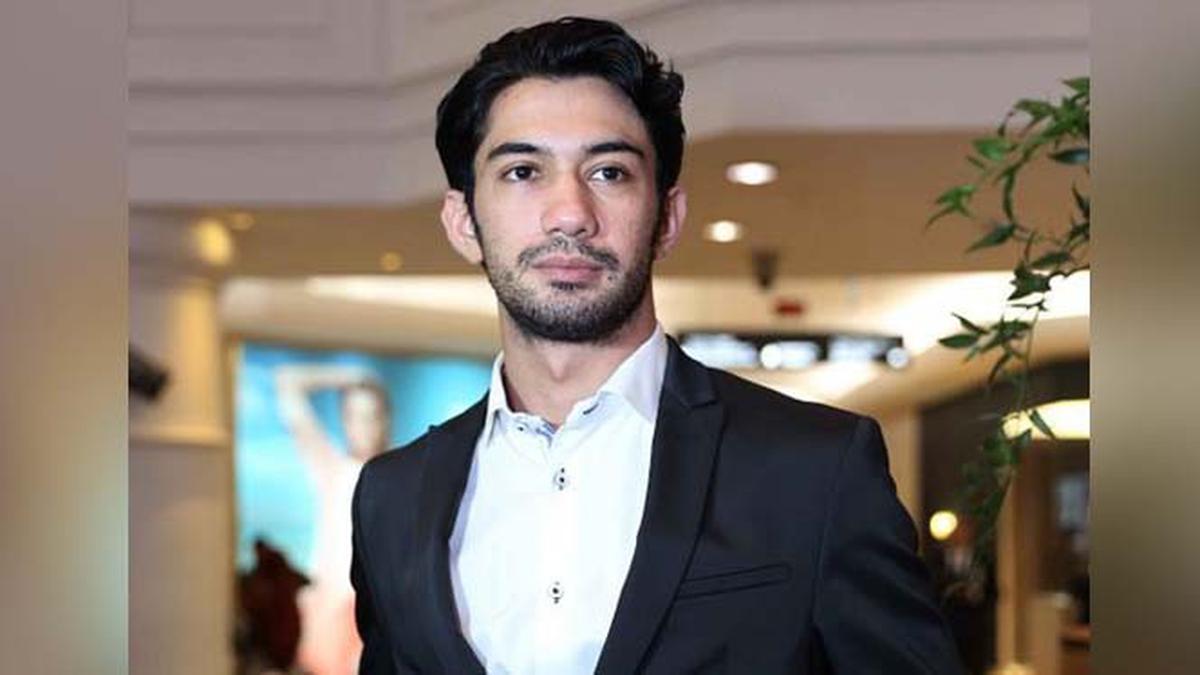 Reza Rahadian dan Raline Shah Bicara tentang Kanker