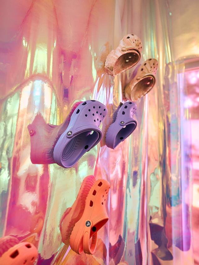 Crocs Take Over Twin House Blok M Jakarta Merayakan Croctober 2022 ...