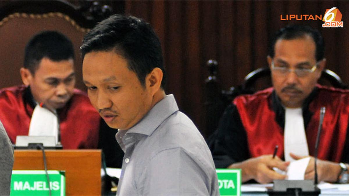 Tak Jujur Bersaksi, Adik Presiden PKS Ditegur Hakim - News Liputan6.com