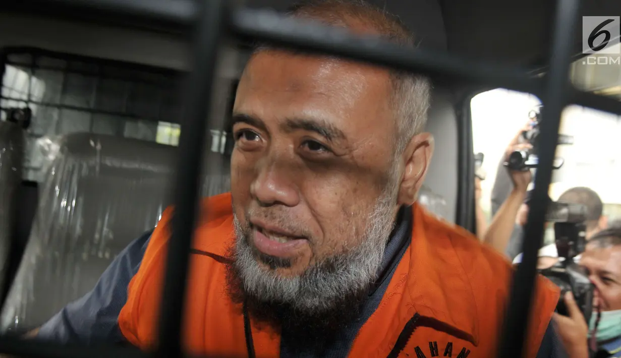 Siap Disidangkan, Patrialis Akbar Biarkan Berewok Memutih - Foto Liputan6.com