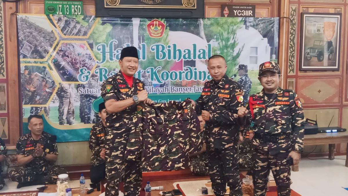 Gus Irsyad Yusuf Ajak Kader Banser Jatim Satu Komando Jaga NKRI - News ...