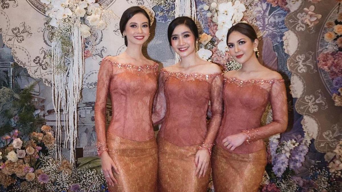 8 Inspirasi Seragam Kebaya untuk Kondangan dari Jessica Mila hingga ...