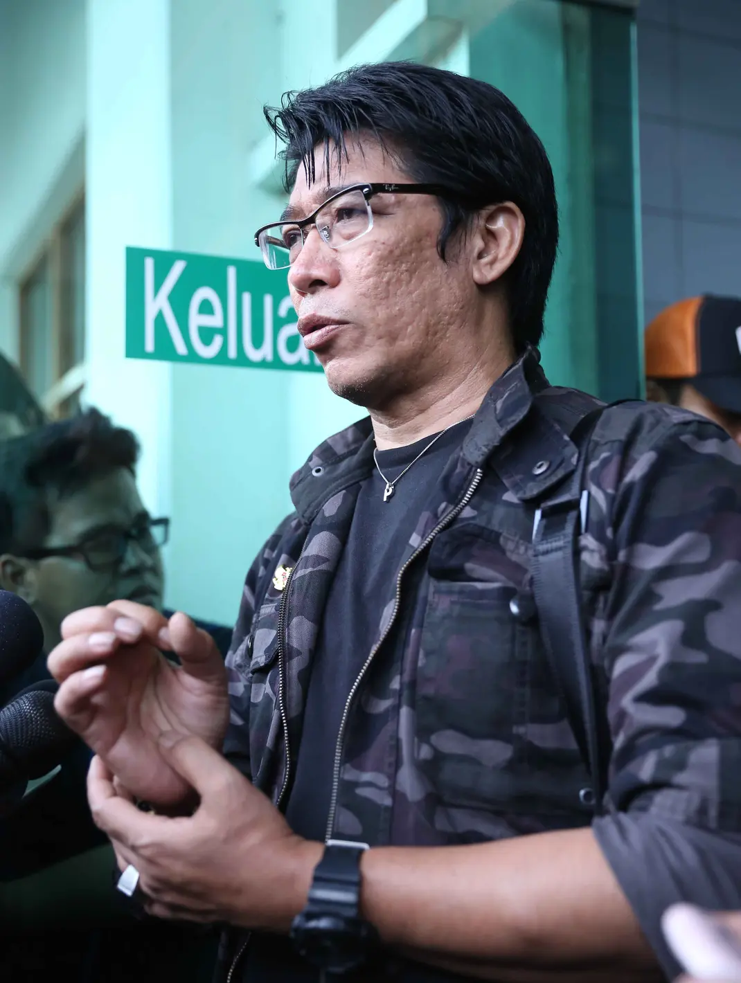 Parto, Memaksa Budi Anduk ke Rumah Sakit - Photo Fimela.com