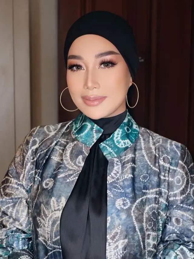 Desainer Muliani Alif Ramaikan Dunia Seni dengan Koleksi Busana Mika, Syari Anggun Berwarna ...