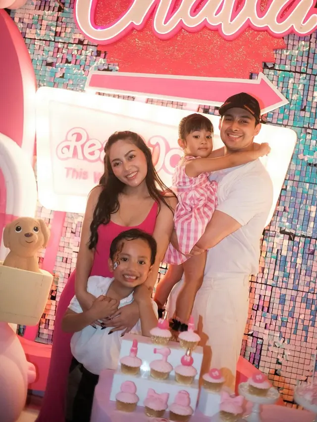 Potret Rachel Vennya Bersama Salim Nauderer, Mesra Foto Berdua Hingga ...