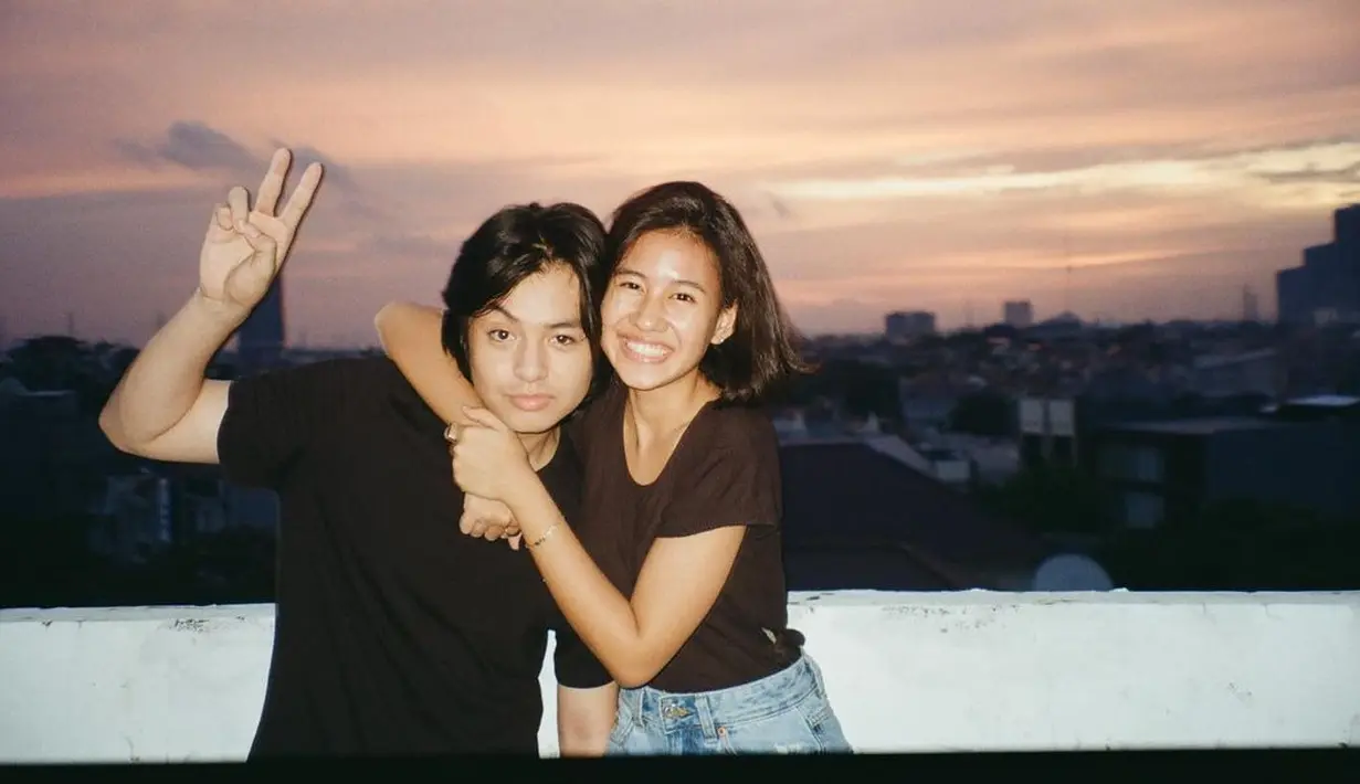 FOTO: Sempat Ditutupi, Intip Potret Angga Yunanda dan Shenina Cinnamon ...