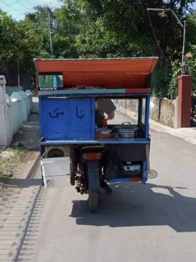 6 Tulisan di Gerobak Bakso Motor Ini Kreatif Sekaligus Kocak - Hot ...