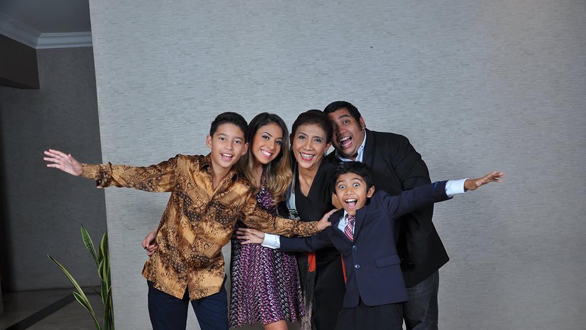 Potret Kebahagiaan Menteri Susi Bersama Panji Hilmansyah - Lifestyle ...