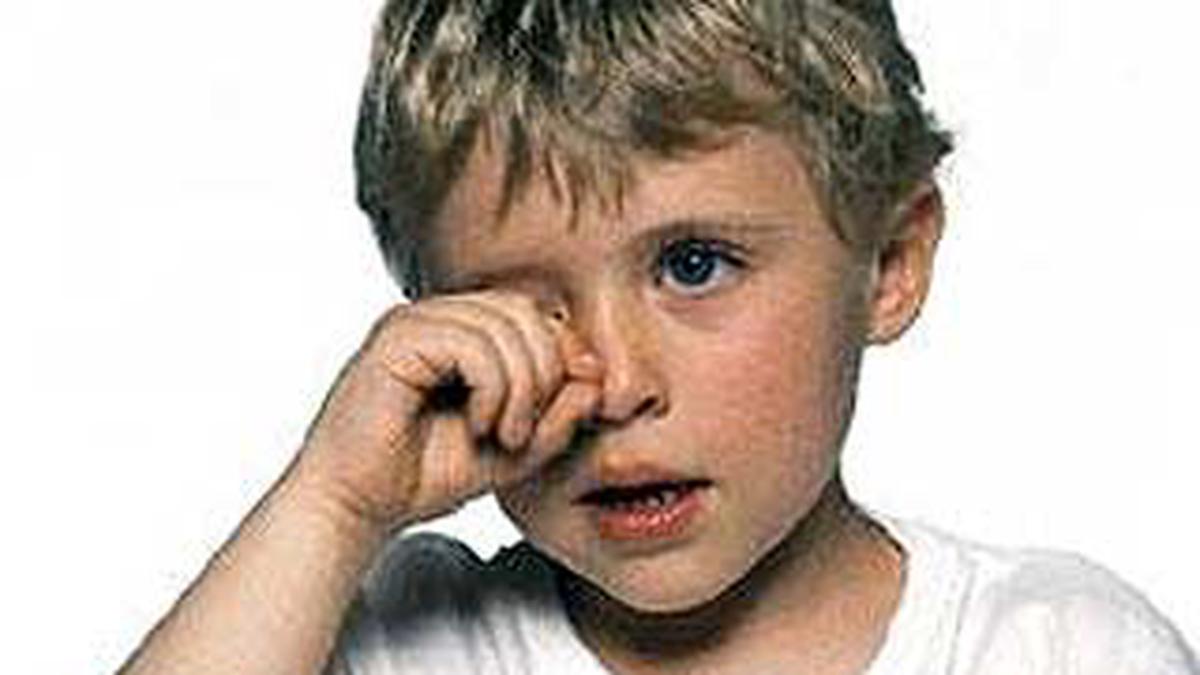 Hati-hati Mengucek Mata Timbulkan Kebutaan - Health Liputan6.com