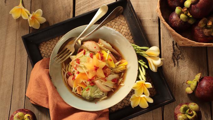 Resep Rujak Kuah Pindang yang Segar khas Bali - Food Fimela.com