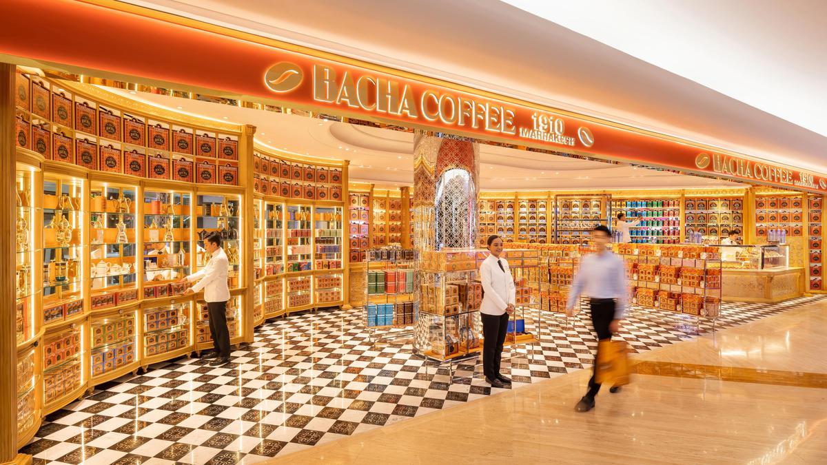 Tak Perlu Repot Keliling Dunia, Bacha Coffee Plaza Indonesia Hadirkan ...