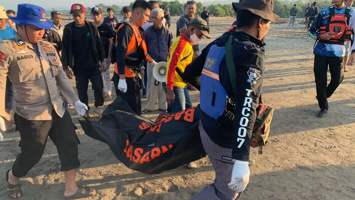 Mitos Ganasnya Pantai Karang Papak ke Wisatawan Asal Bandung Kembali ...