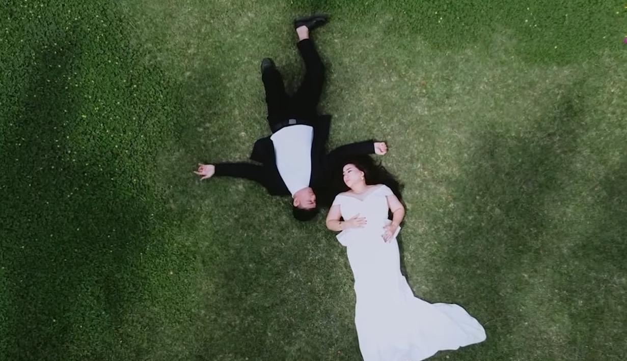 Potret Prewedding Anisa Bahar dan Edwin Bahari, Segera Menikah