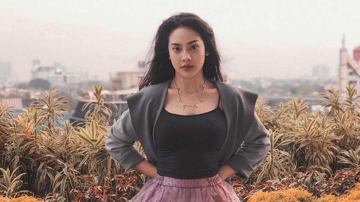 Anya Geraldine Pamer Pacar Baru? - ShowBiz Liputan6.com