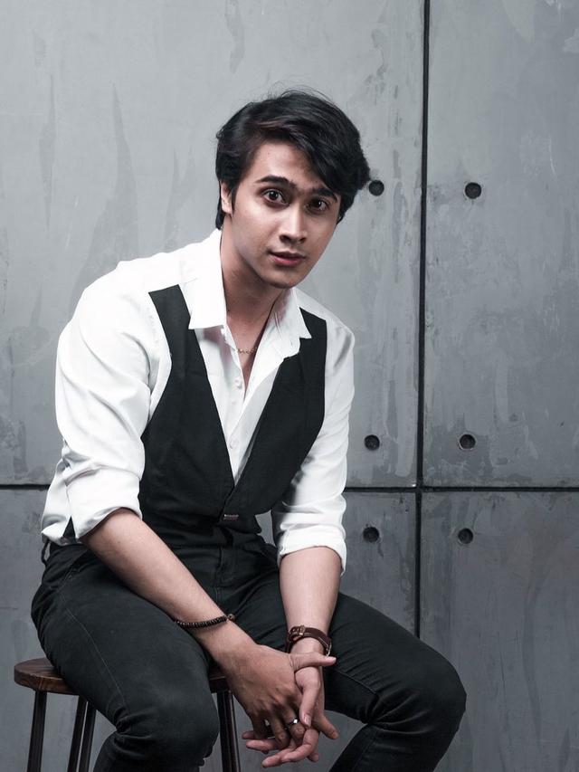 Lama Tak Tersorot, Ini 7 Potret Terbaru Kevin Gutomo yang Bakal Main ...