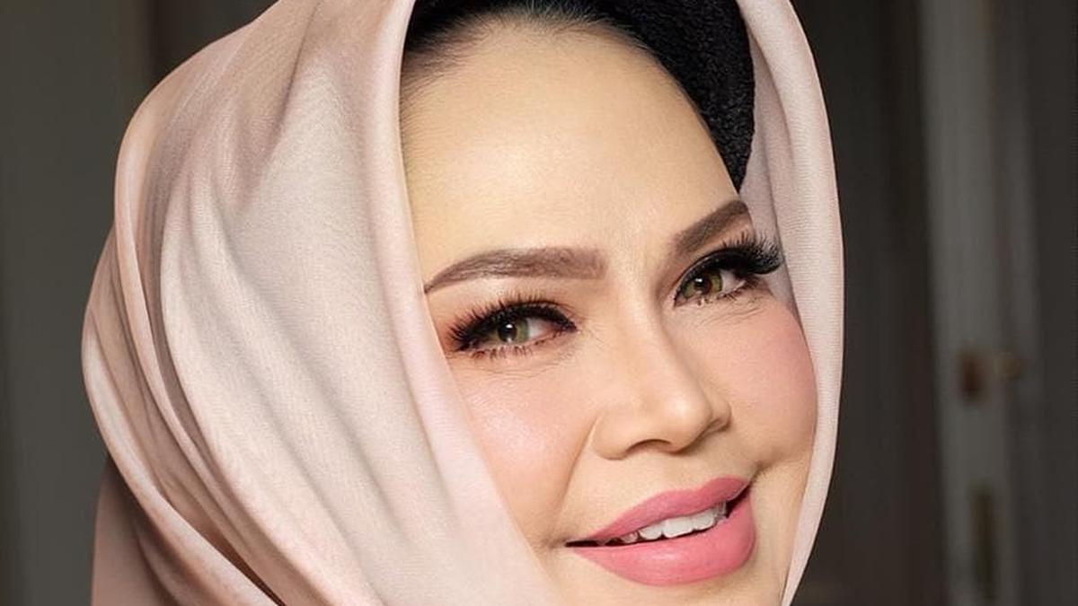 Hetty Koes Endang Resmi Jadi Nenek, Putrinya Melahirkan Cucu Pertama ...