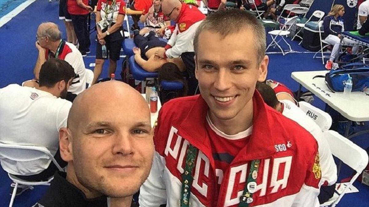 Eks Perenang Rusia Pamer Foto Perampok Cilik yang Melucutinya - Bola ...