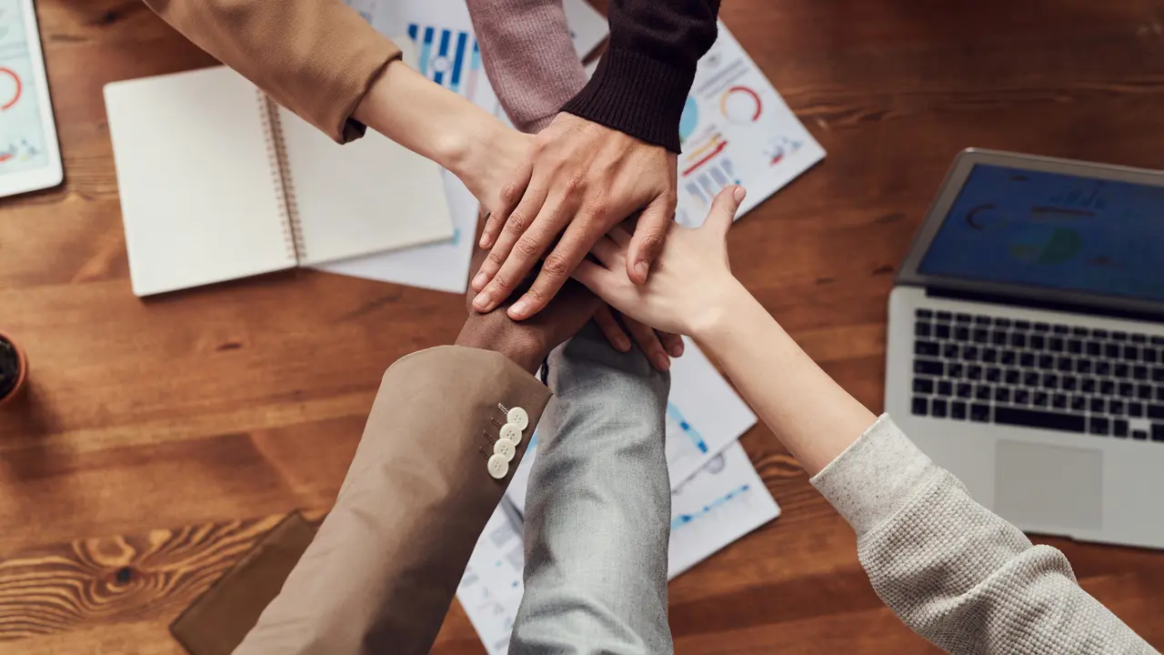 140 Quotes Teamwork yang Penuh Motivasi dan Inspirasi, Bikin Kompak ...