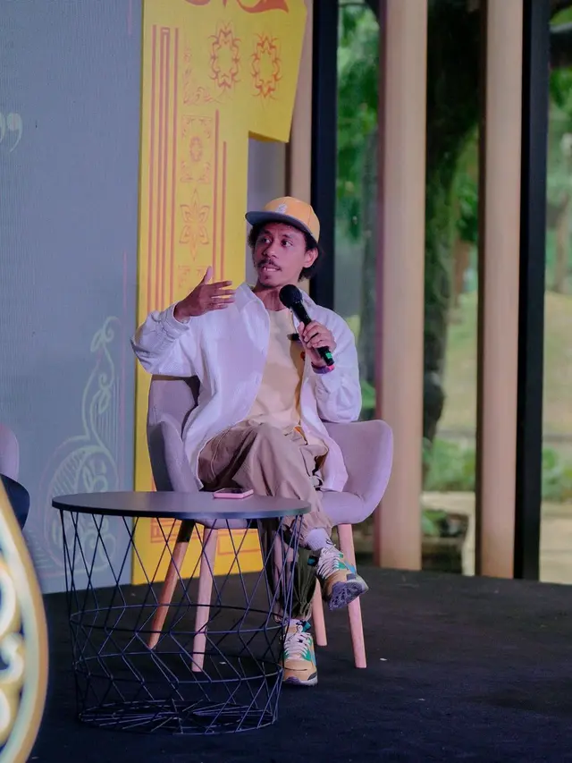 6 Fakta Film Komang: Berburu Pemeran Utama, Raim Laode Puas Dapat Kiesha Alvaro dan Aurora ...