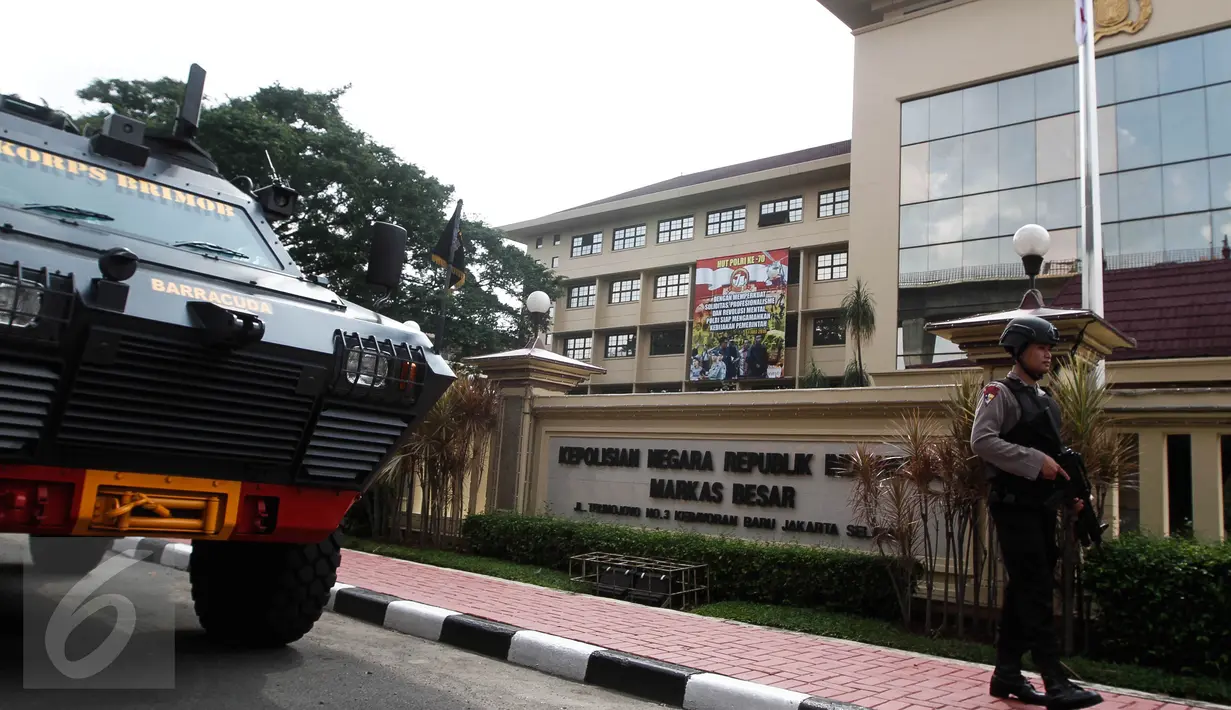 Pengamanan Mabes Polri Diperketat Pasca Pengeboman di Polresta Solo ...