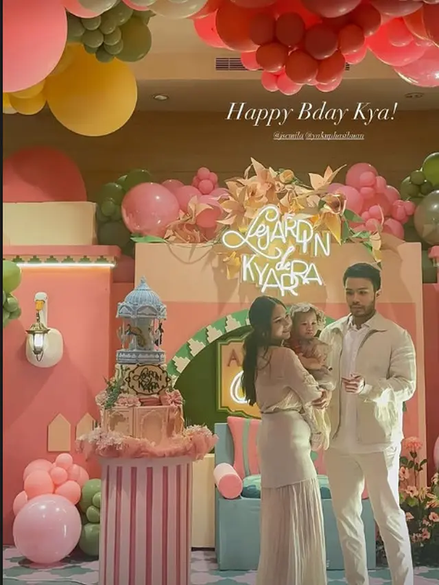 7 Potret Pesta Ultah Kyarra Anak Jessica Mila ke-1 Tahun, Penuh Bahagia Bareng Keluarga - Hot ...