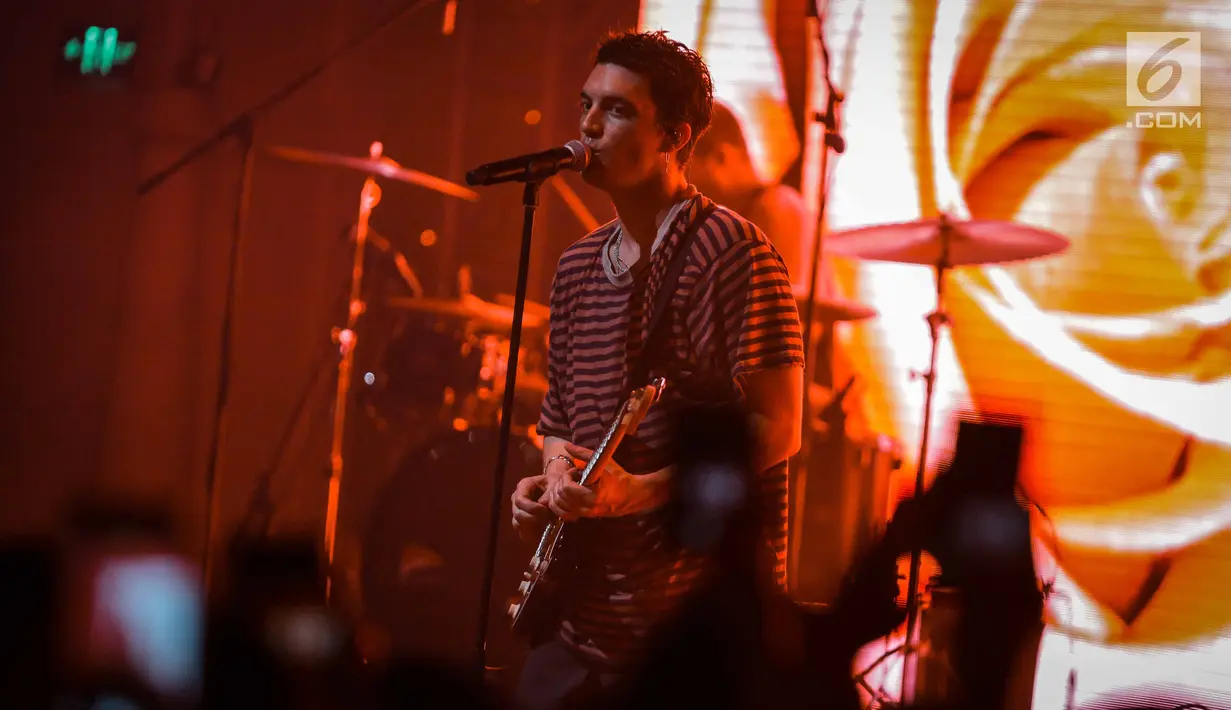 FOTO: Konser LANY Puaskan Para Fans Indonesia - Foto Liputan6.com