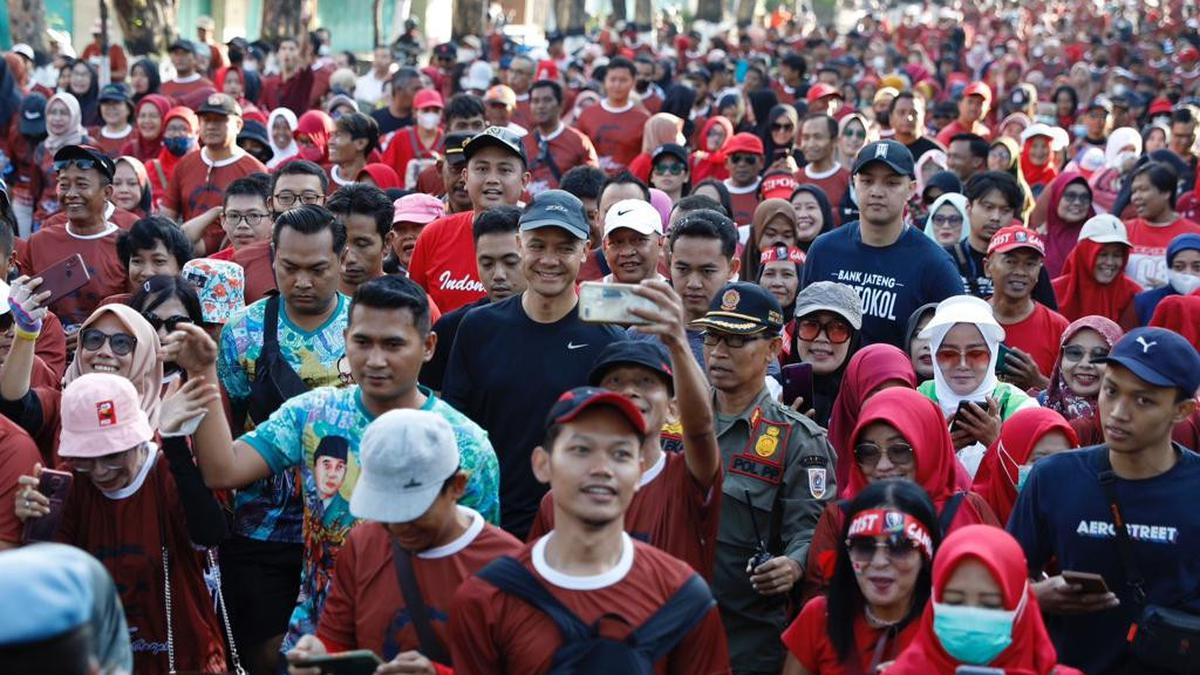 Ribuan Warga Klaten Ramai-Ramai Pakai Kaos ‘Thanks To Pak Ganjar ...