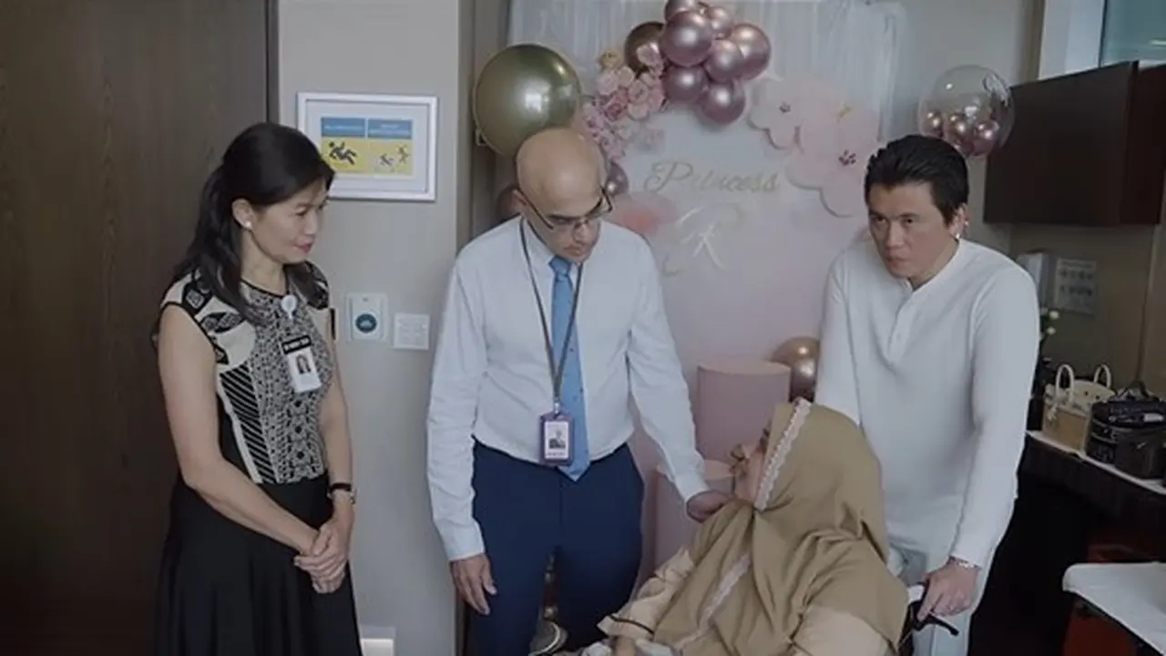 7 Momen Syahrini Melahirkan Princess R, Sempat Potong Tumpeng dan Reino ...