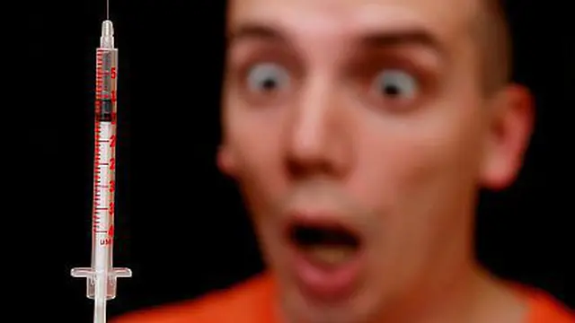 Tertusuk Jarum Suntik di Bioskop Bisa Tularkan HIV? - Health Liputan6.com