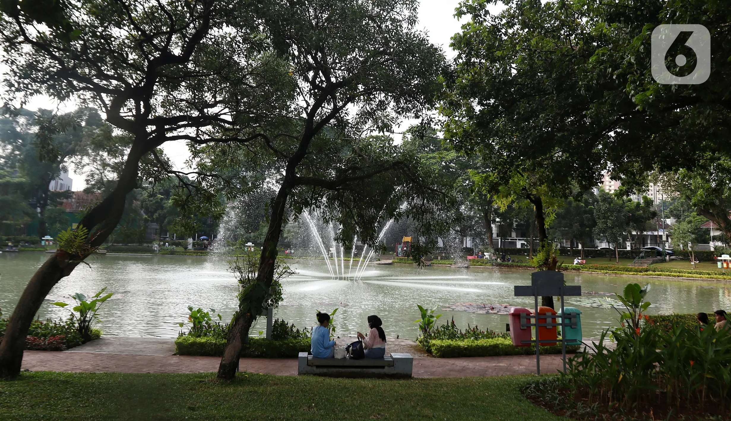 Menikmati Waktu Sore di Taman Situ Lembang - Foto Liputan6.com