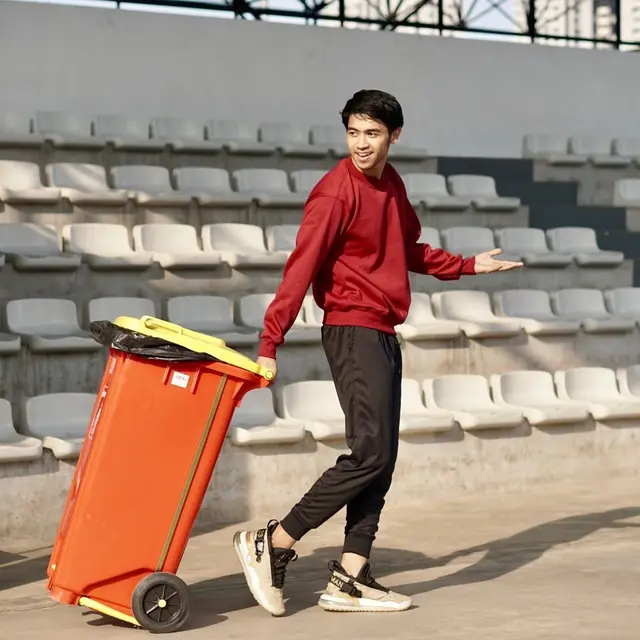 6 Potret Imran Ismail, Aktor yang Dapat Bunga Pengantin Lesty dan Rizky Billar - Hot Liputan6.com