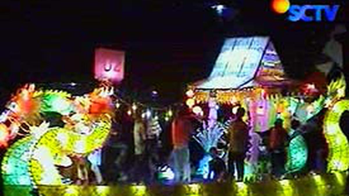 Festival Perahu Hias di Banjarmasin